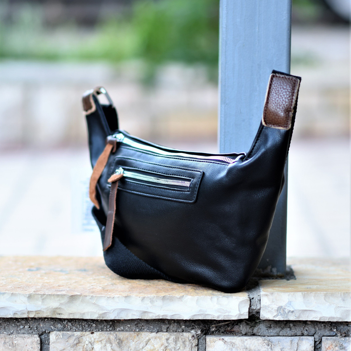 ΓΥΝΑΙΚΕΙΟ BUM BAG ΤΣΑΝΤΑΚΙ ΔΕΡΜΑΤΙΝΗ MOHICANS HJ1653.ΜΑΥΡΟ | mohicans.gr